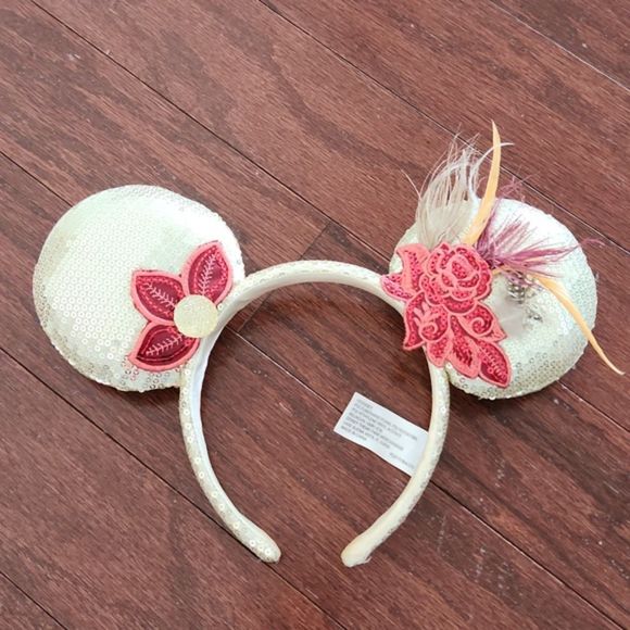 Disney | Accessories | Disney Parks Minnie Mouse Gold Sequin Feather ...